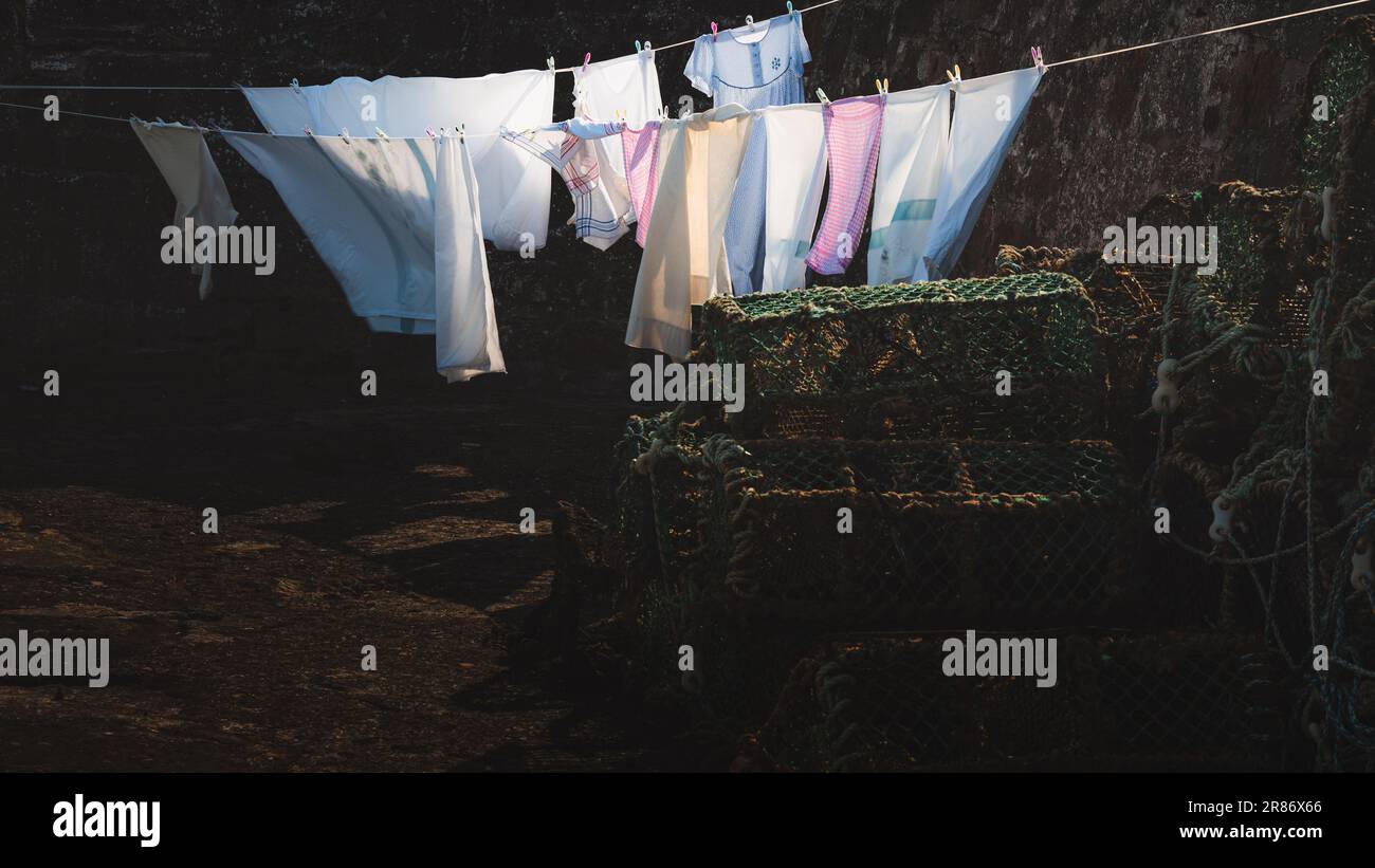 Sheets blowing in the wind hi-res stock photography and images - Alamy