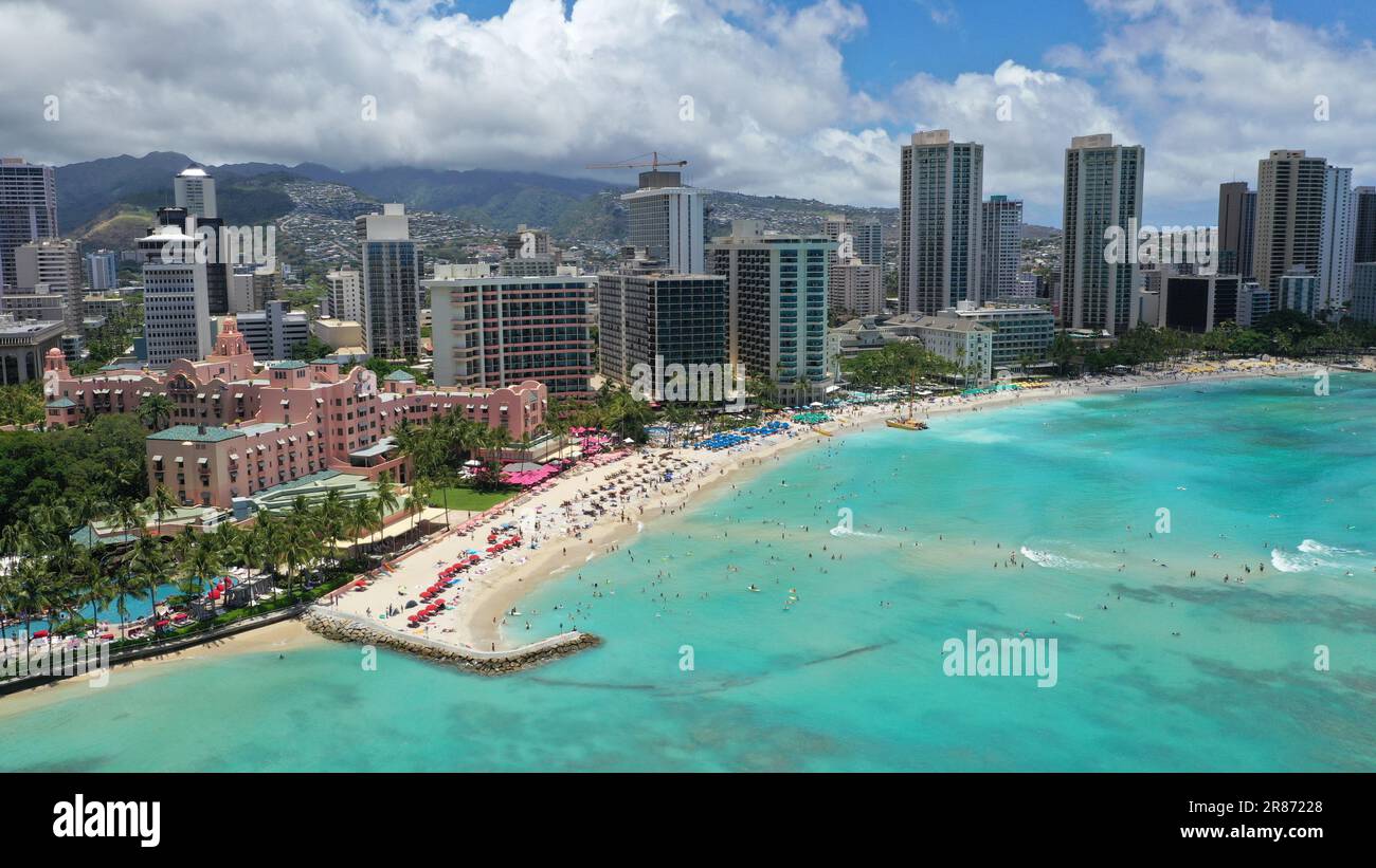 Waikiki beach hawaii aerial tour hi-res stock photography and images ...
