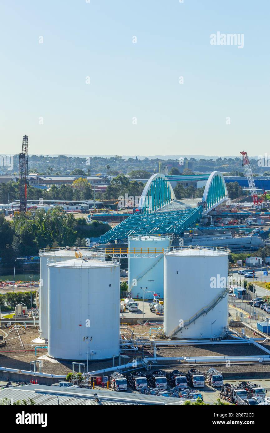 Construction of a new bridge over the Alexandra Canal at Tempe Reserve ...