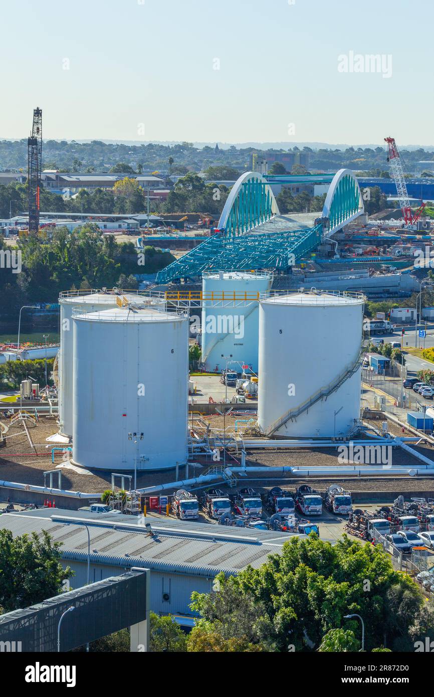 Construction of a new bridge over the Alexandra Canal at Tempe Reserve ...