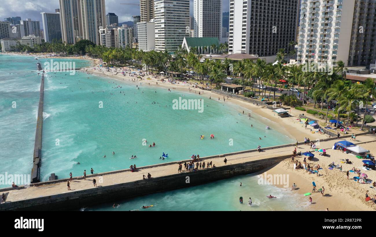 Waikiki beach hawaii aerial tour hi-res stock photography and images ...