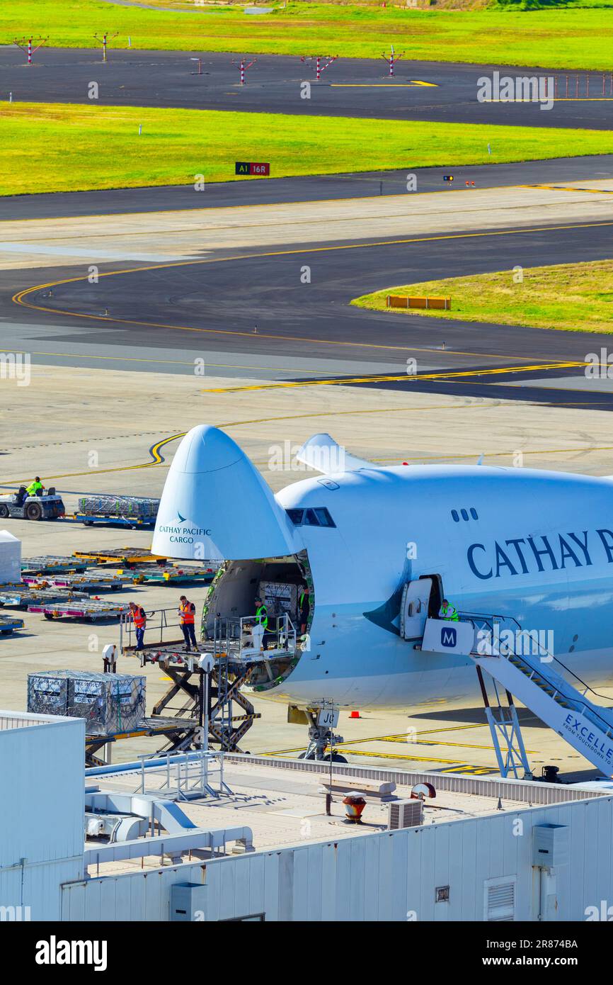 Boeing 747 cargo loading hi-res stock photography and images - Alamy