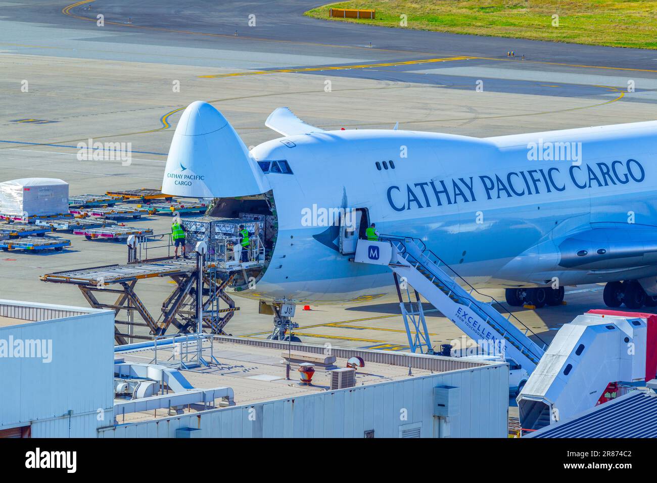 A Cathay Pacific Cargo jet being loaded at Sydney (Kingsford Smith ...