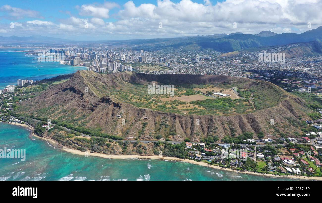 Beautiful view of volcano crater Diamond Head in Hawaii Stock Photo - Alamy