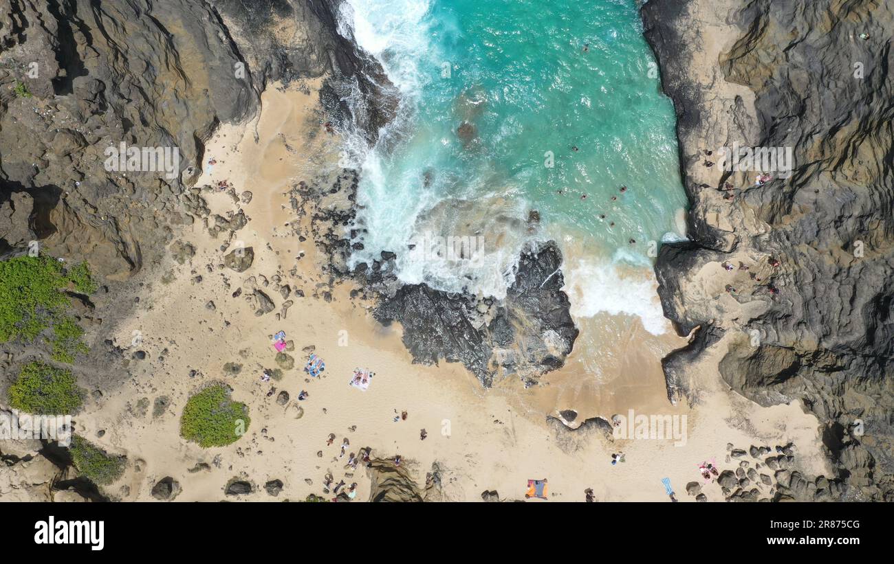Beautiful aerial view of Halona Beach cove in Hawaii Stock Photo - Alamy