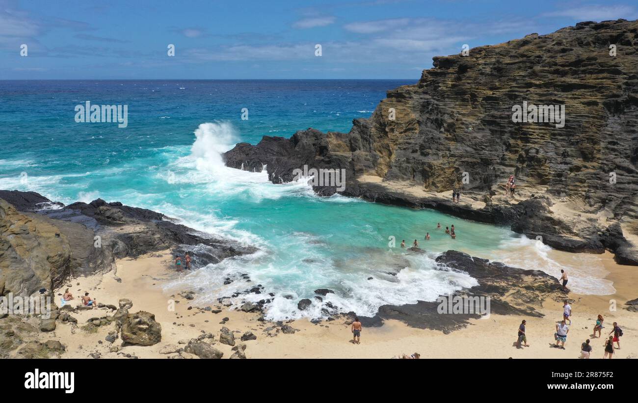 Beautiful aerial view of Halona Beach cove in Hawaii Stock Photo - Alamy