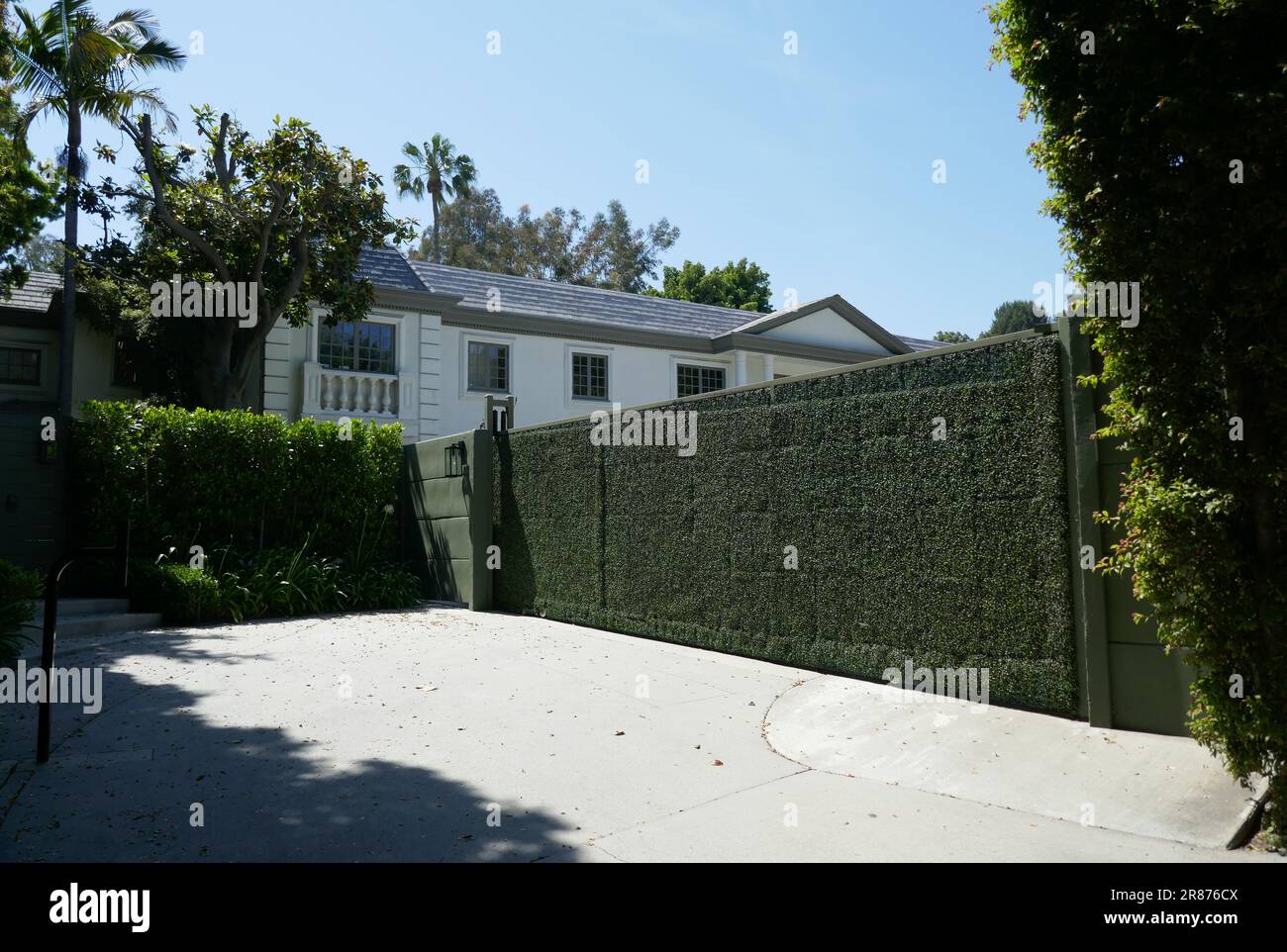 Beverly Hills, California, USA 17th June 2023 Actress Barbara Stanwyck Former Home/house at 1017 ...