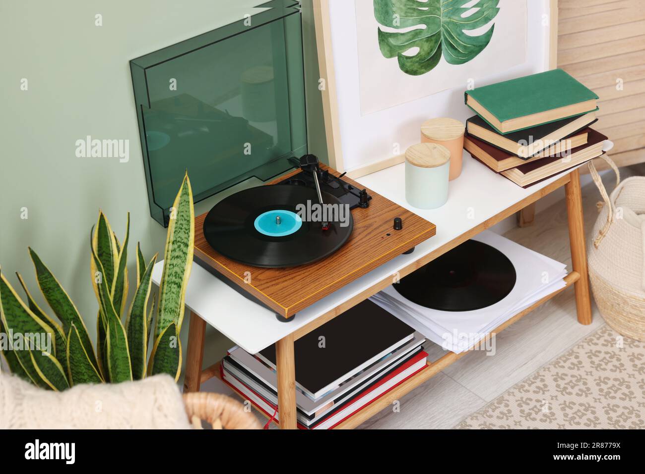 Old stereo console hi-res stock photography and images - Alamy