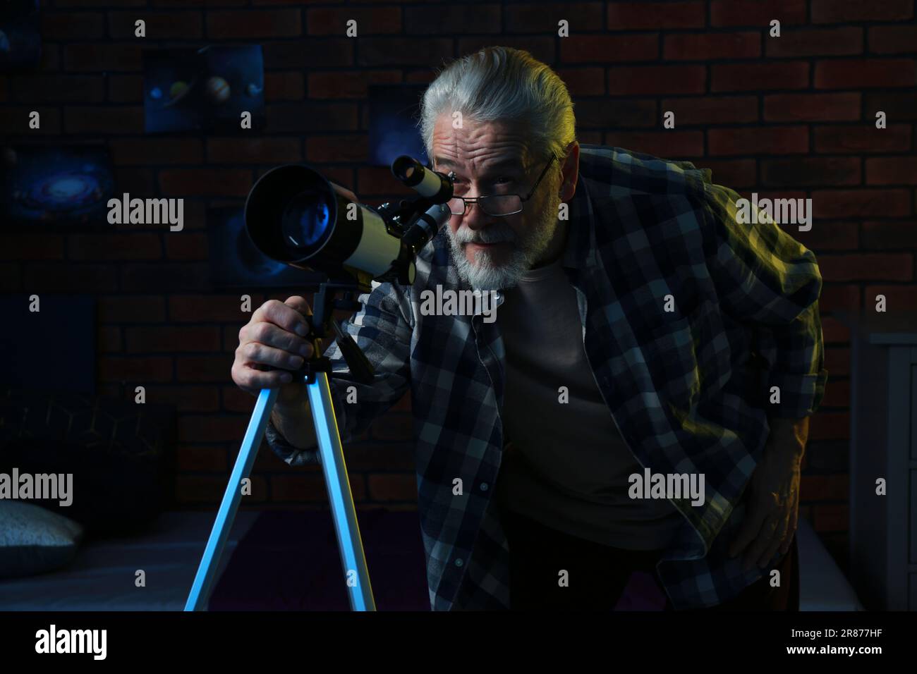 Person using telescope at night hi-res stock photography and images - Alamy