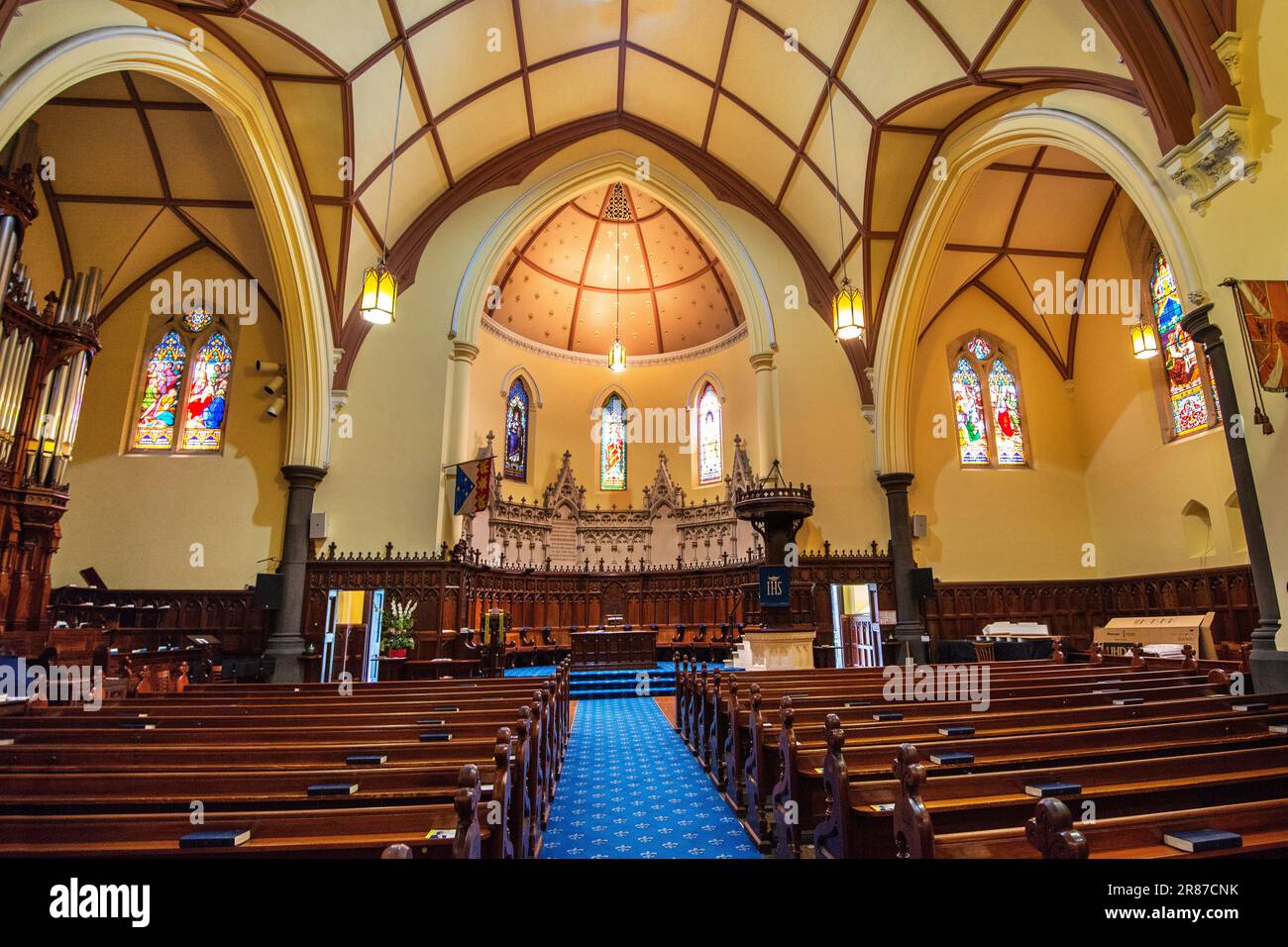 Scots church coat of arms hi-res stock photography and images - Alamy
