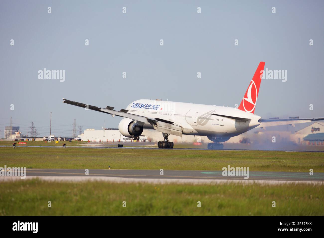 Turkish Airlines,TK17 Landing at Pearson Airport, Runway 06L Stock ...