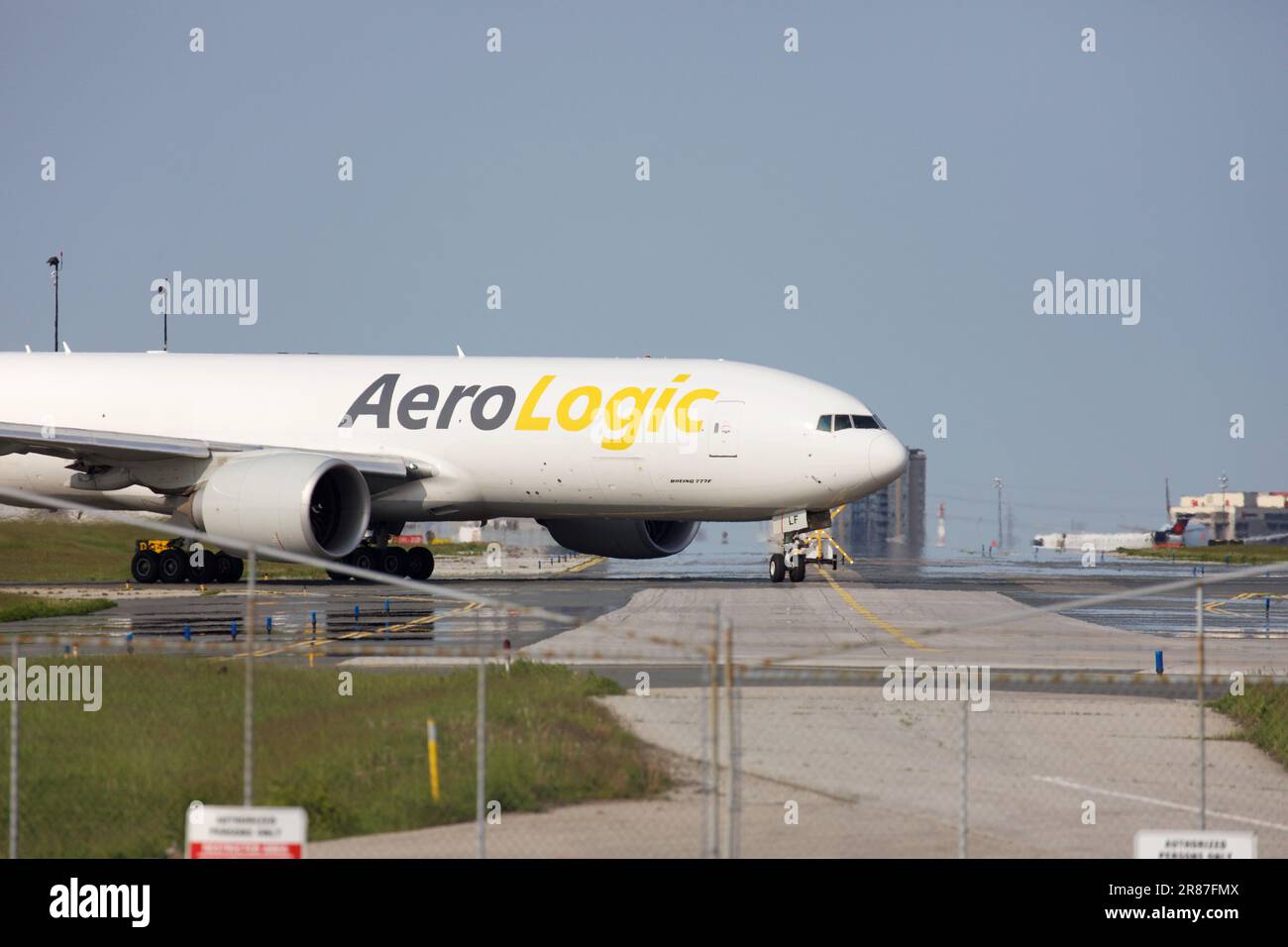 AeroLogic Boeing 777F, D-AALF, Taxiing for Takeoff at Pearson Airport ...