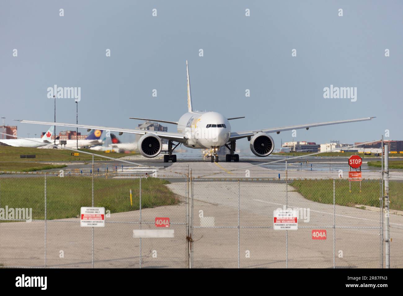 AeroLogic Boeing 777F, D-AALF, Taxiing for Takeoff at Pearson Airport ...