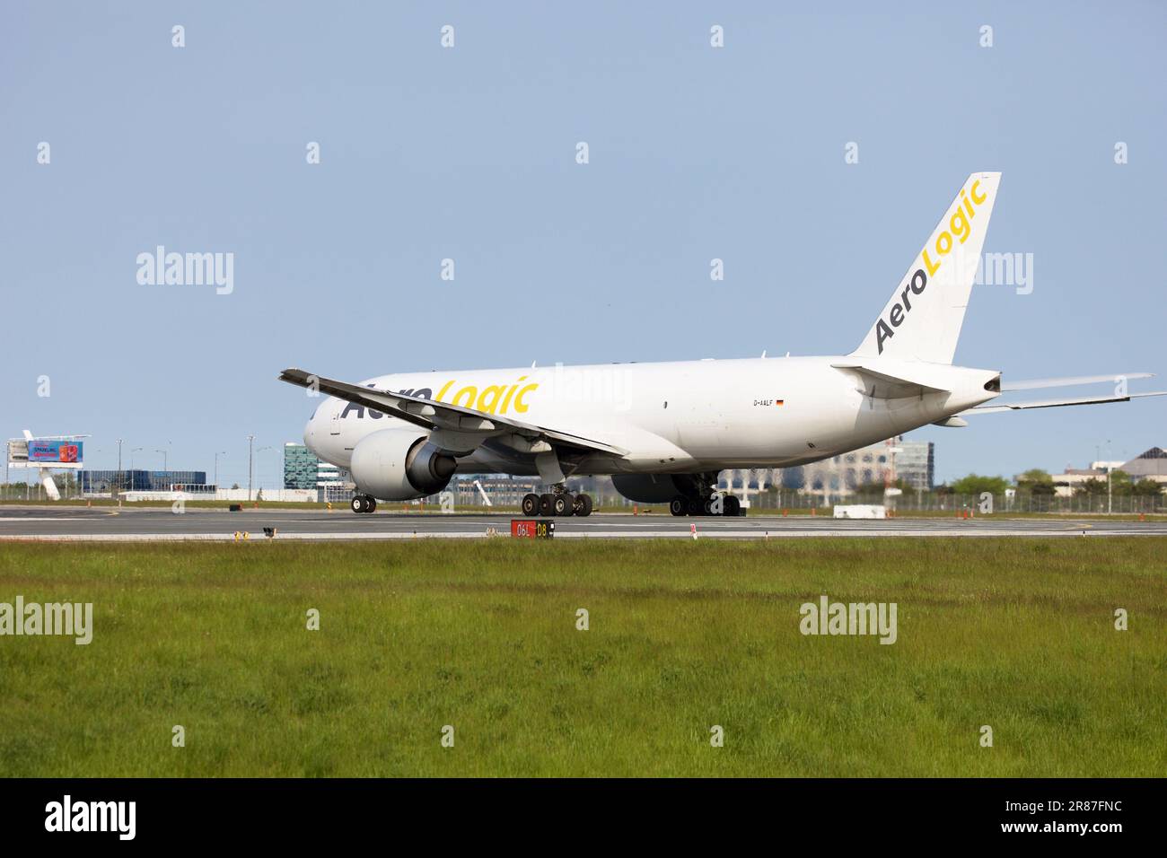 AeroLogic Boeing 777F, D-AALF, Taxiing for Takeoff at Pearson Airport ...