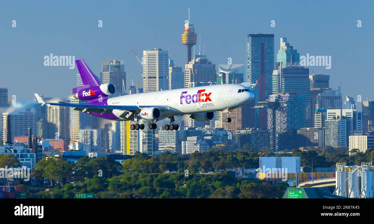 A Federal Express (FedEx) jet from the USA with registration N595FE ...