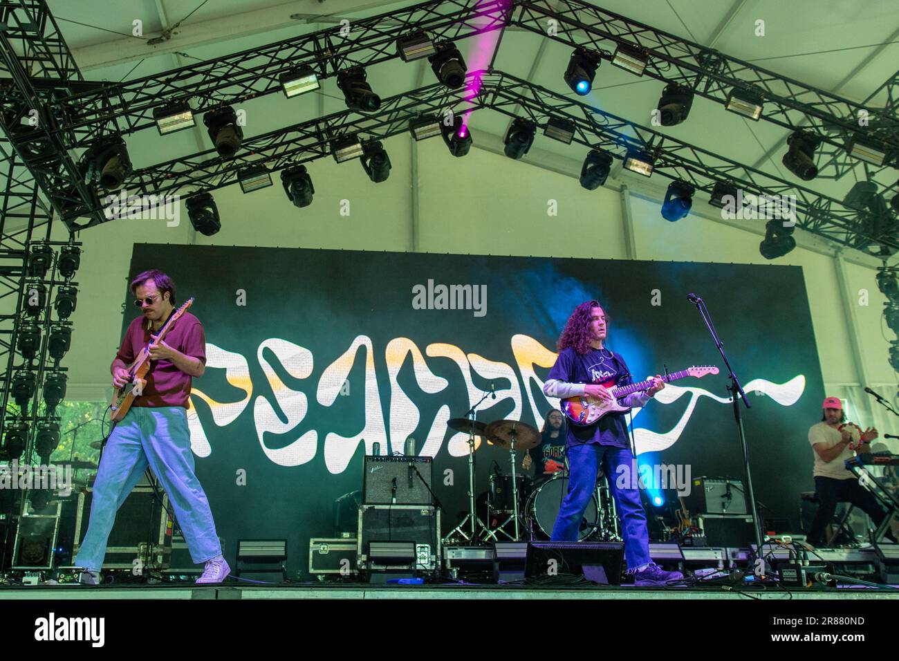 Peach pit 2023 hi-res stock photography and images - Alamy