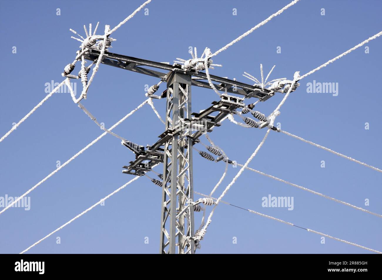 Cross beam hi-res stock photography and images - Alamy