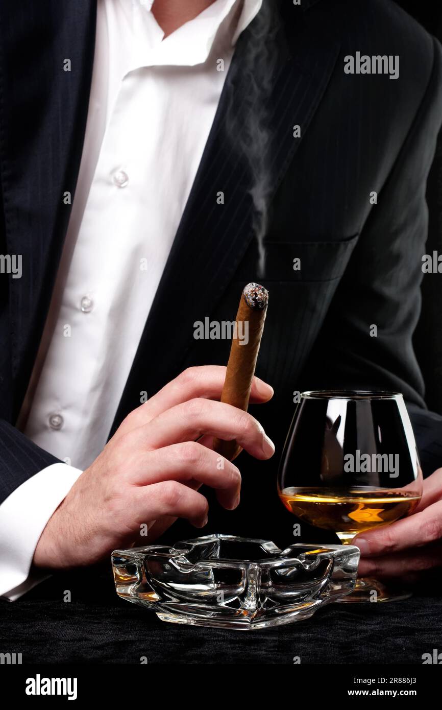 Cigar detail hi-res stock photography and images - Alamy