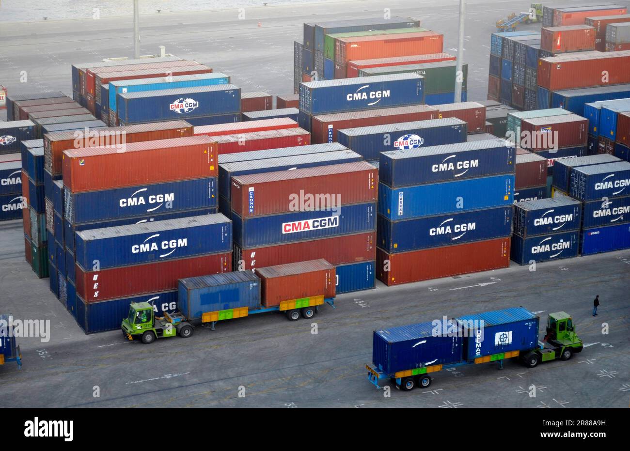 Container terminal africa hi-res stock photography and images - Alamy