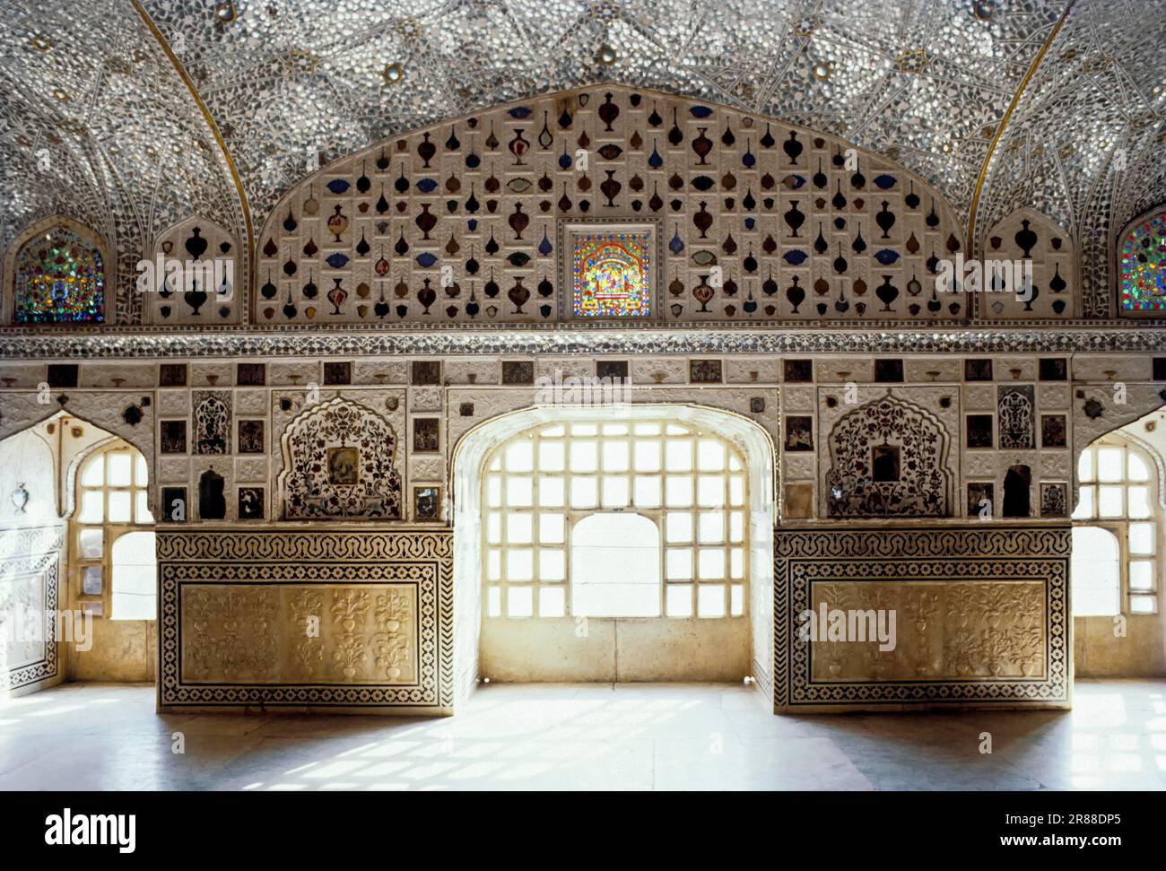 Jai Mandir or Sheesh Mahal (Hall of Glory) work in glass, ceiling and ...