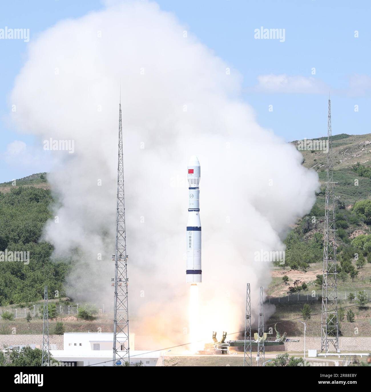 Carrying out experiments hi-res stock photography and images - Alamy