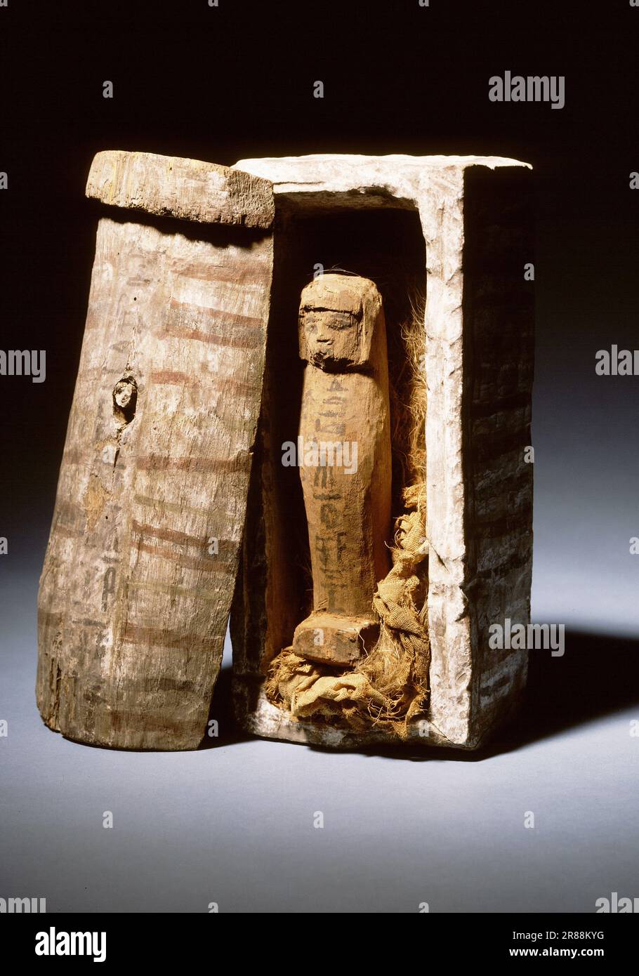 Maya piramide maya hi-res stock photography and images - Alamy