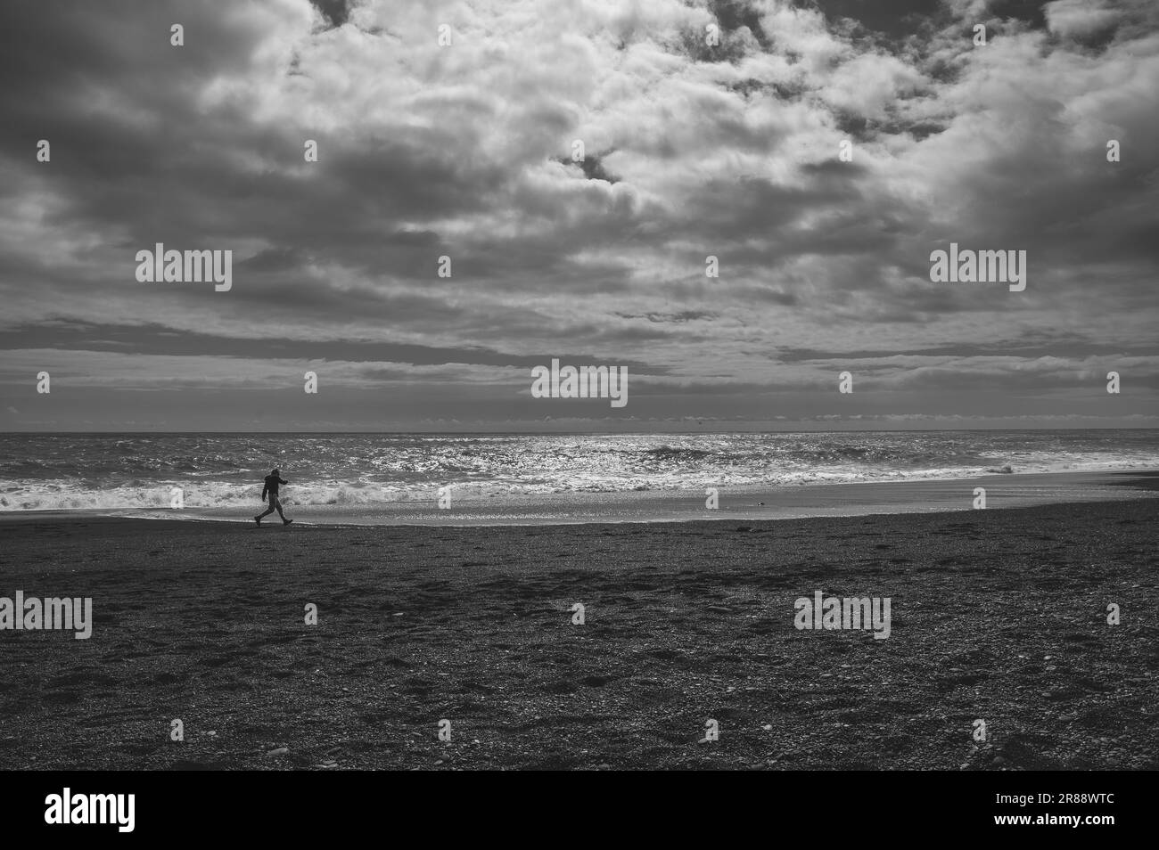 Dangerous black sand beach, Iceland Stock Photo - Alamy