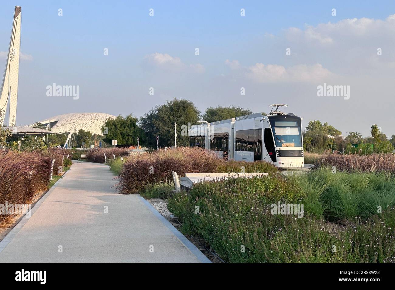 Beautiful architecture of Qatar Foundation Mosque in Education City ...