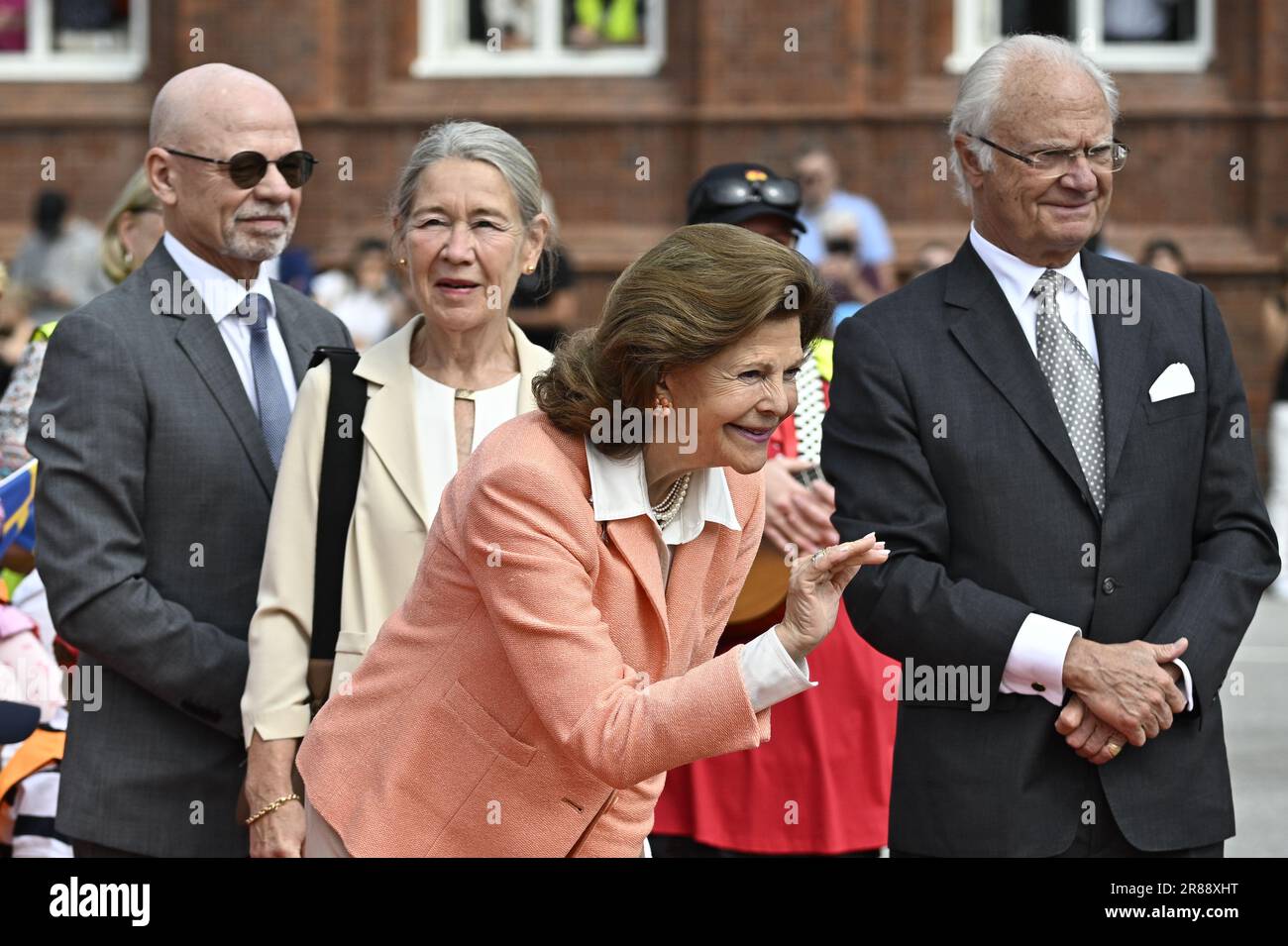King Carl XVI Gustaf and Queen Silvia arrive at the train station in ...