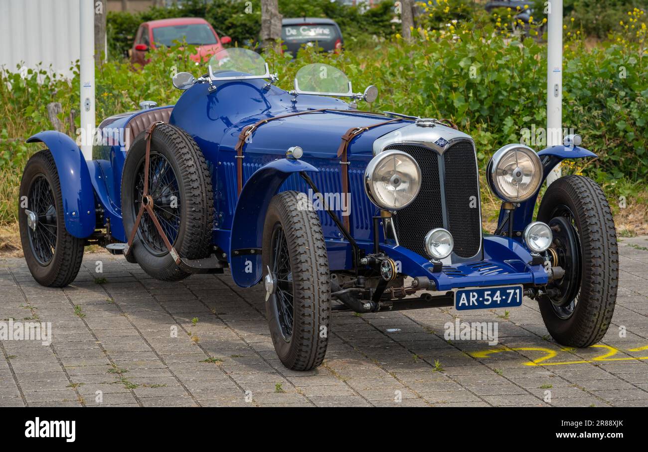 Classic british riley motor car hi-res stock photography and images - Alamy