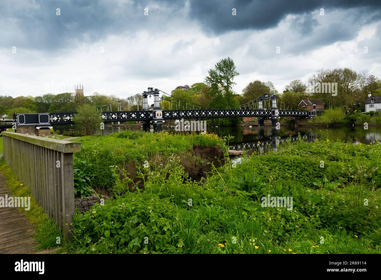 Stapenhill Ferry Bridge Stock Photo - Alamy