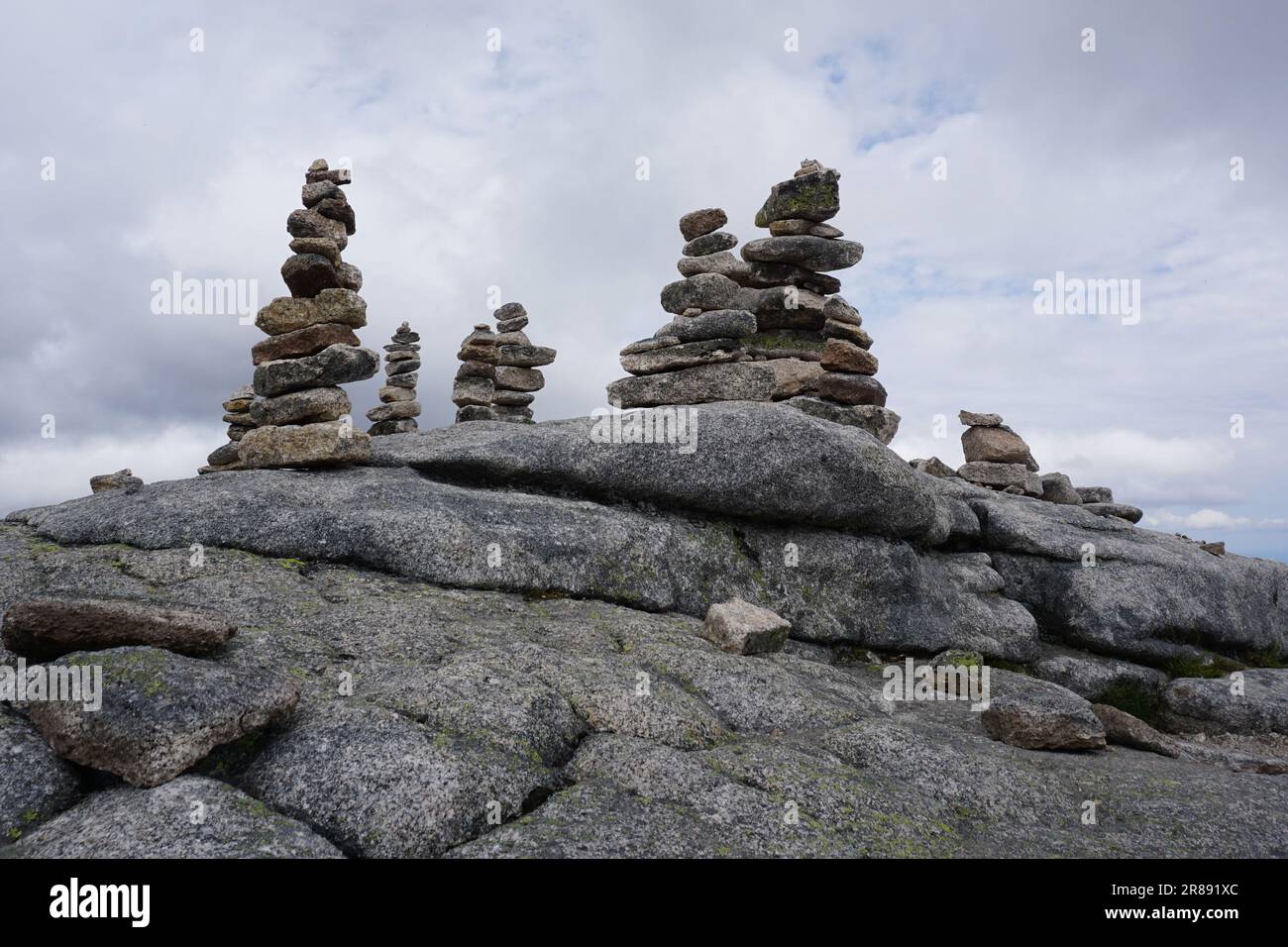 Piled stone mountain hi-res stock photography and images - Alamy
