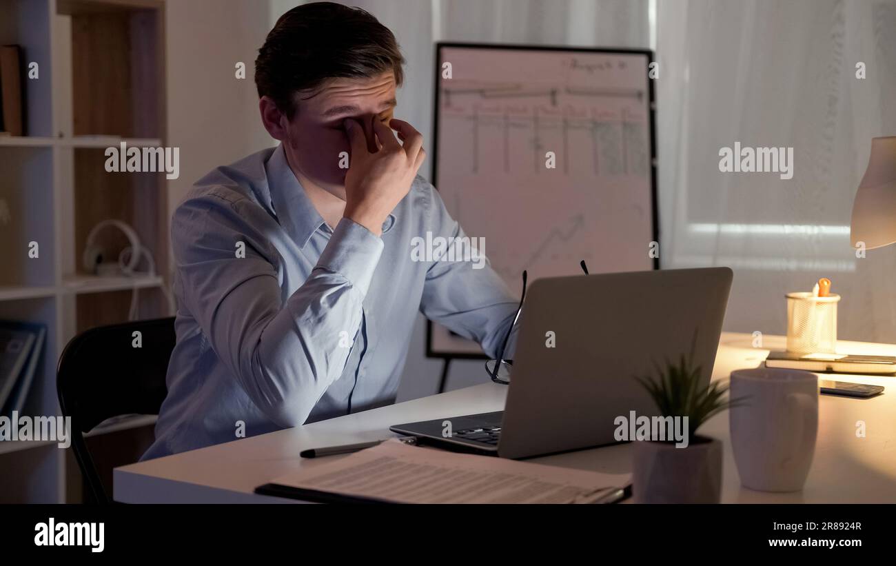 Many people office hi-res stock photography and images - Alamy