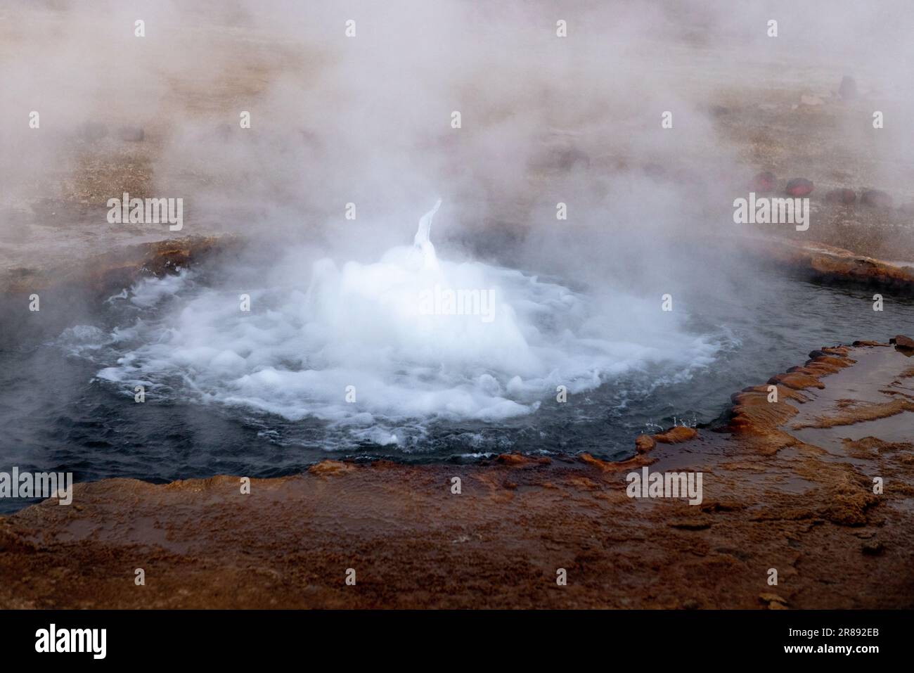 Exploring the fascinating geothermic fields of El Tatio with its ...