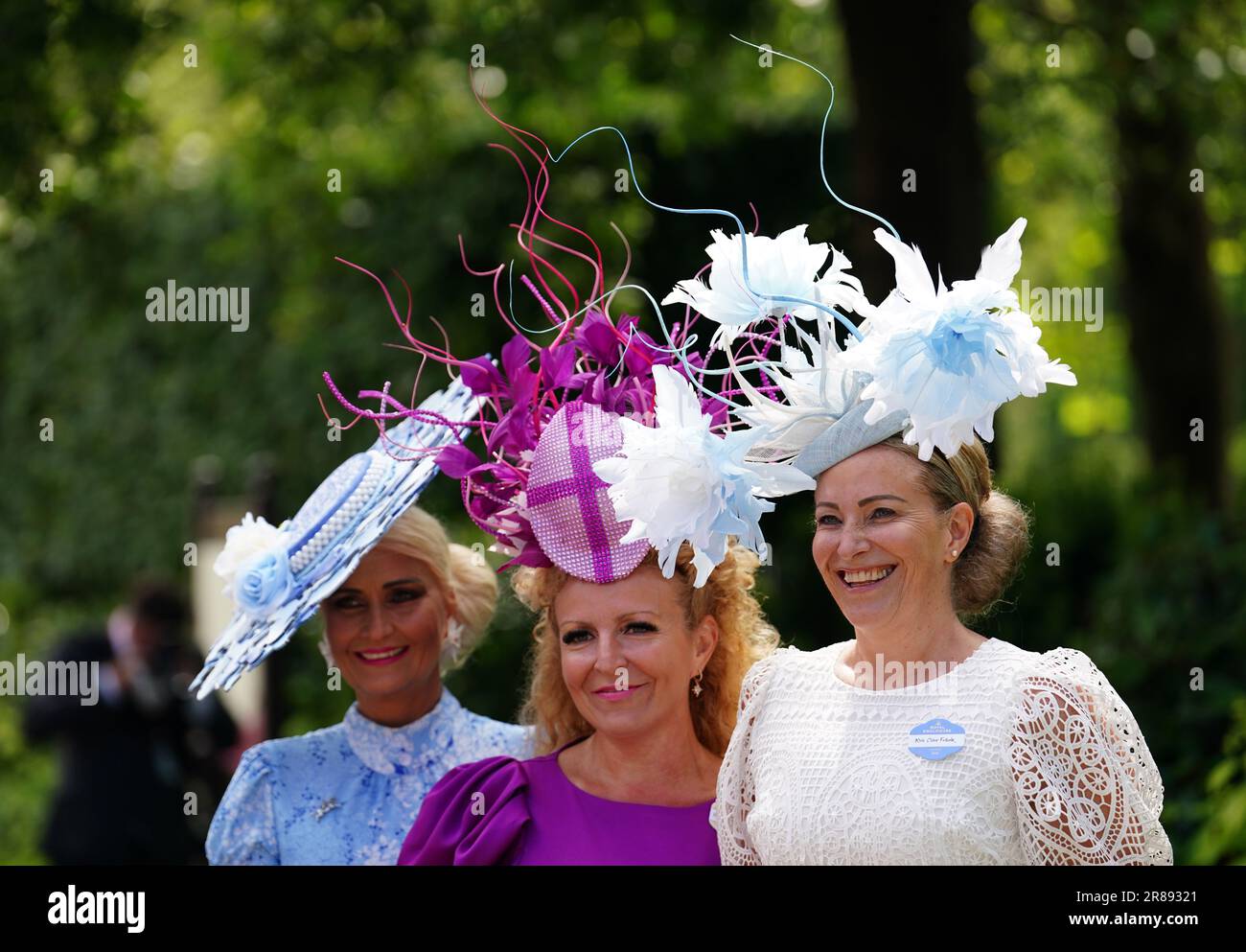 Racegoers Rachel Ellis Oates, Vivienne Jenner (centre) and Clair Frank ...