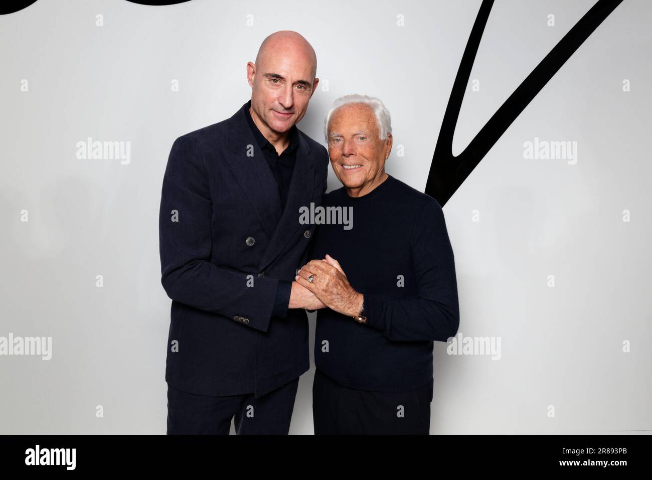 Mark Strong, Giorgio Armani Milan Fashion Week - Men S/S 2024 Giorgio ...