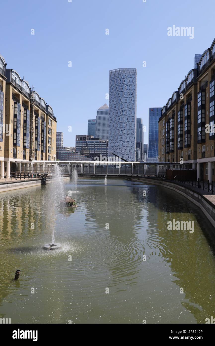 Doubletree by hilton docklands hi-res stock photography and images - Alamy