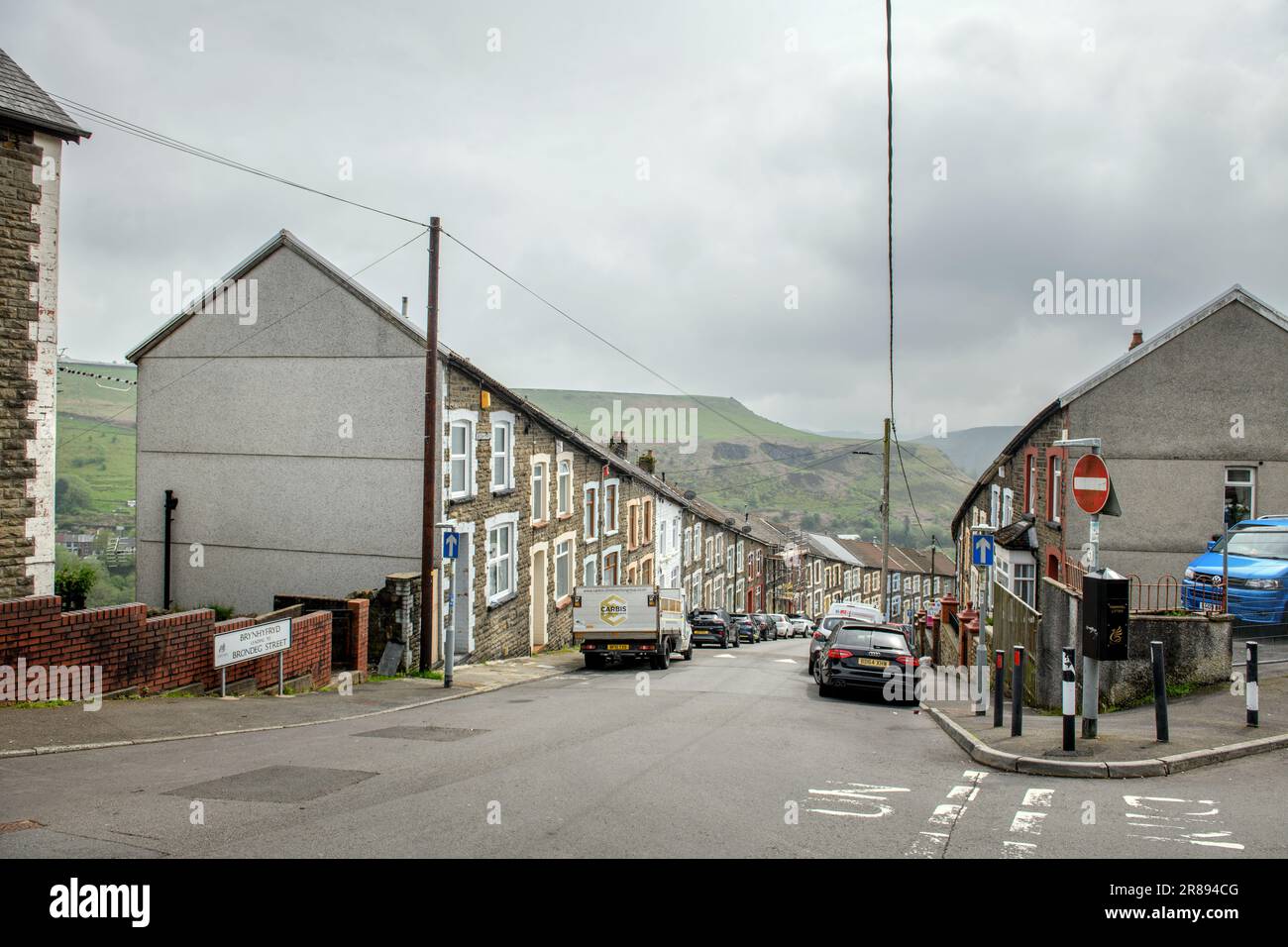 Rhondda valleys street hi-res stock photography and images - Alamy