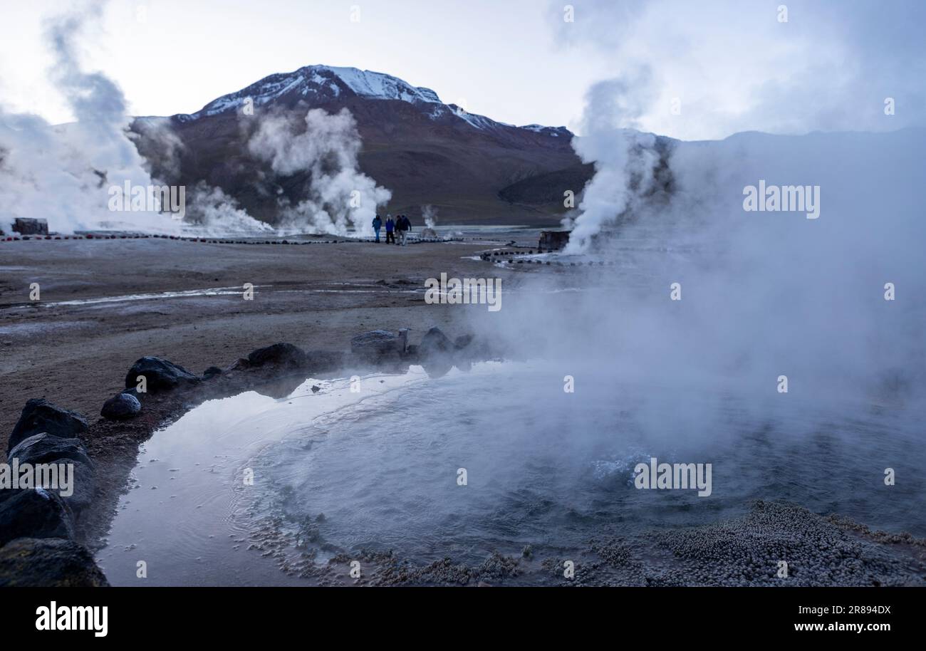 Exploring the fascinating geothermic fields of El Tatio with its ...