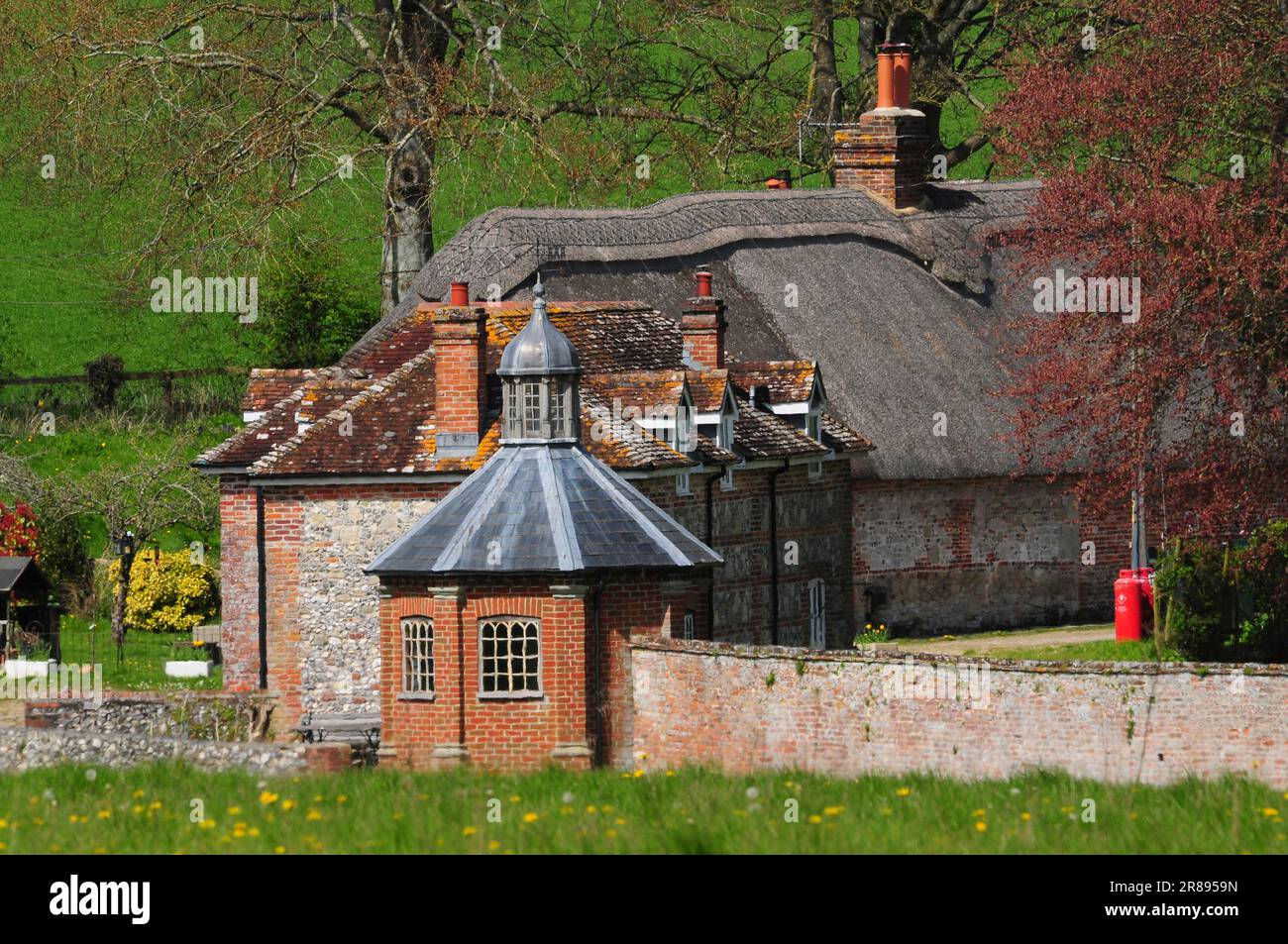 The rural village of Chettle in north Dorset, UK Stock Photo - Alamy