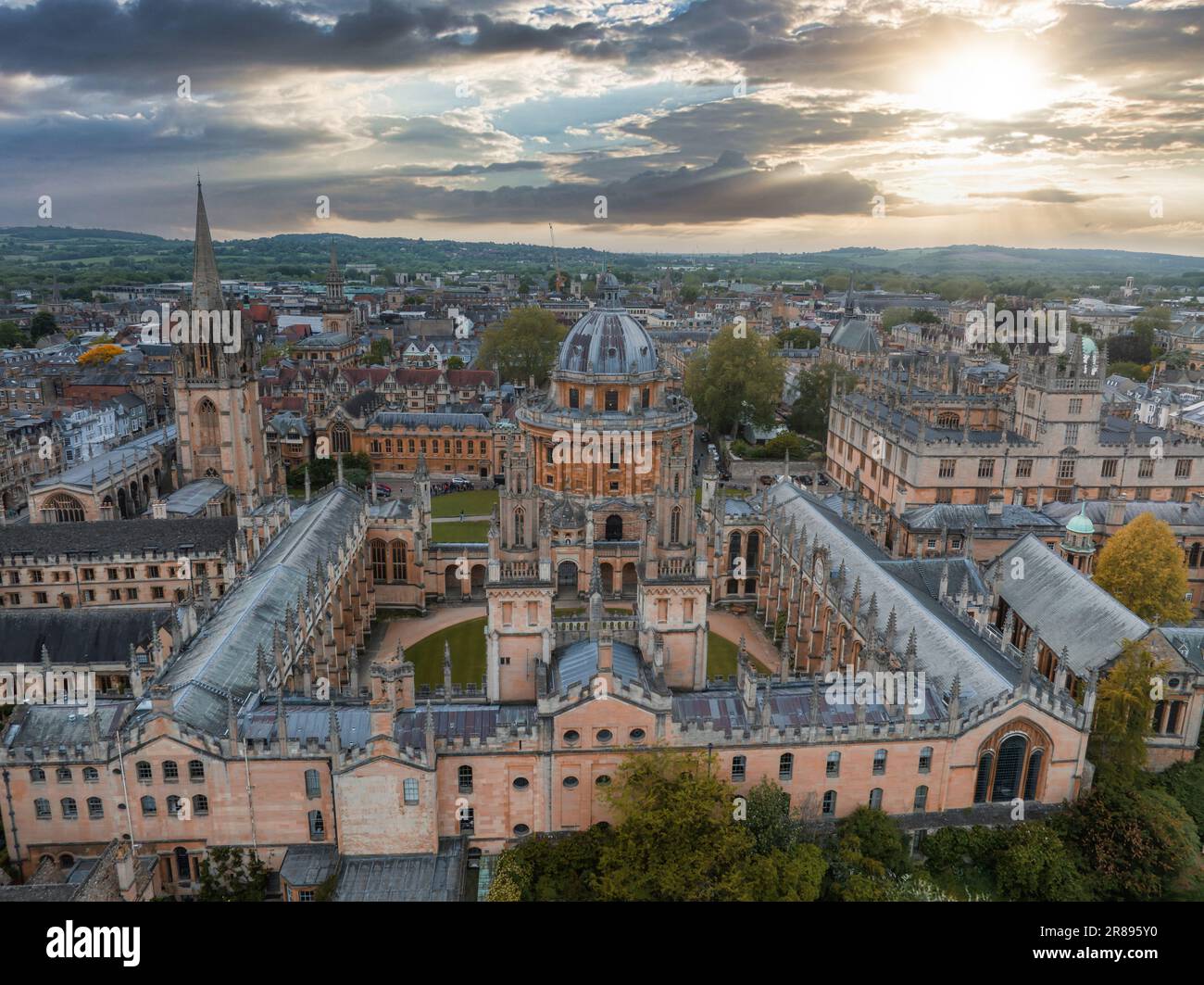 Aerial view over the city of Oxford with Oxford University Stock Photo ...