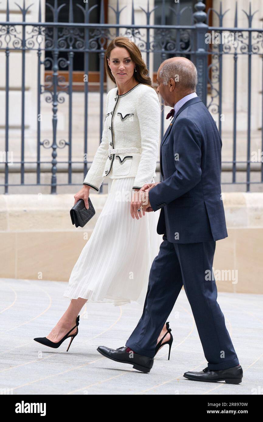 Princess catherine kate middleton headshot head shot hi-res stock ...