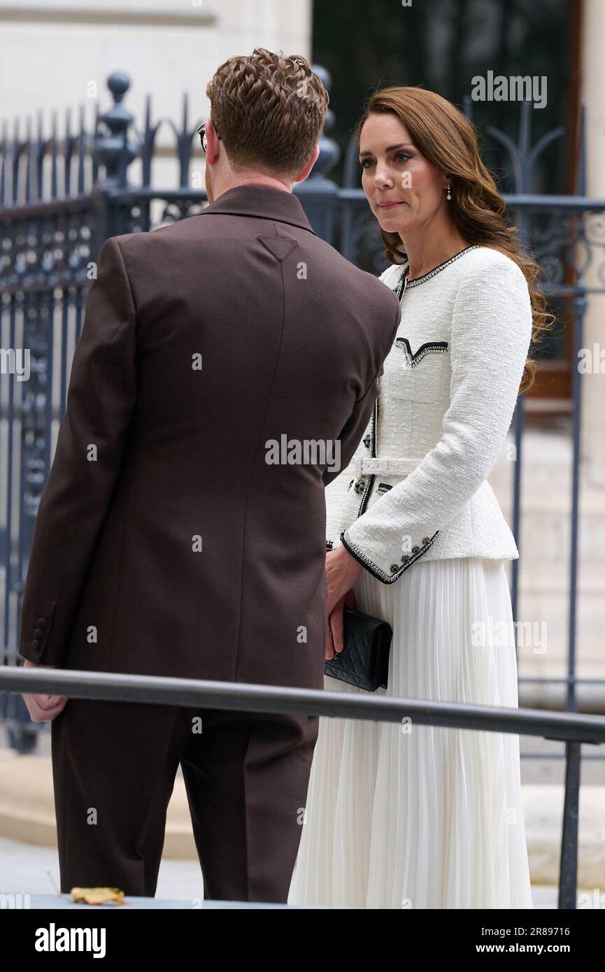 Princess catherine kate middleton headshot head shot hi-res stock ...