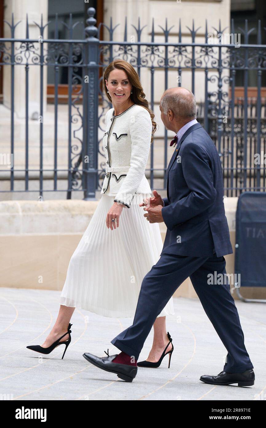 Princess catherine kate middleton headshot head shot hi-res stock ...