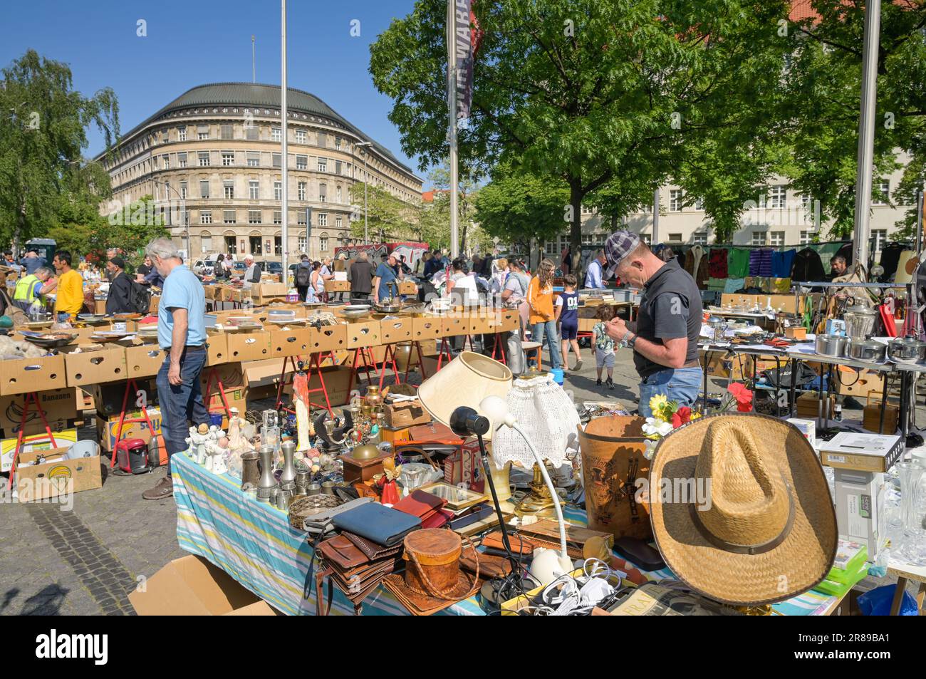 Flohmarkt, Rathaus Schöneberg, John-F.-Kennedy-Platz, Schöneberg ...