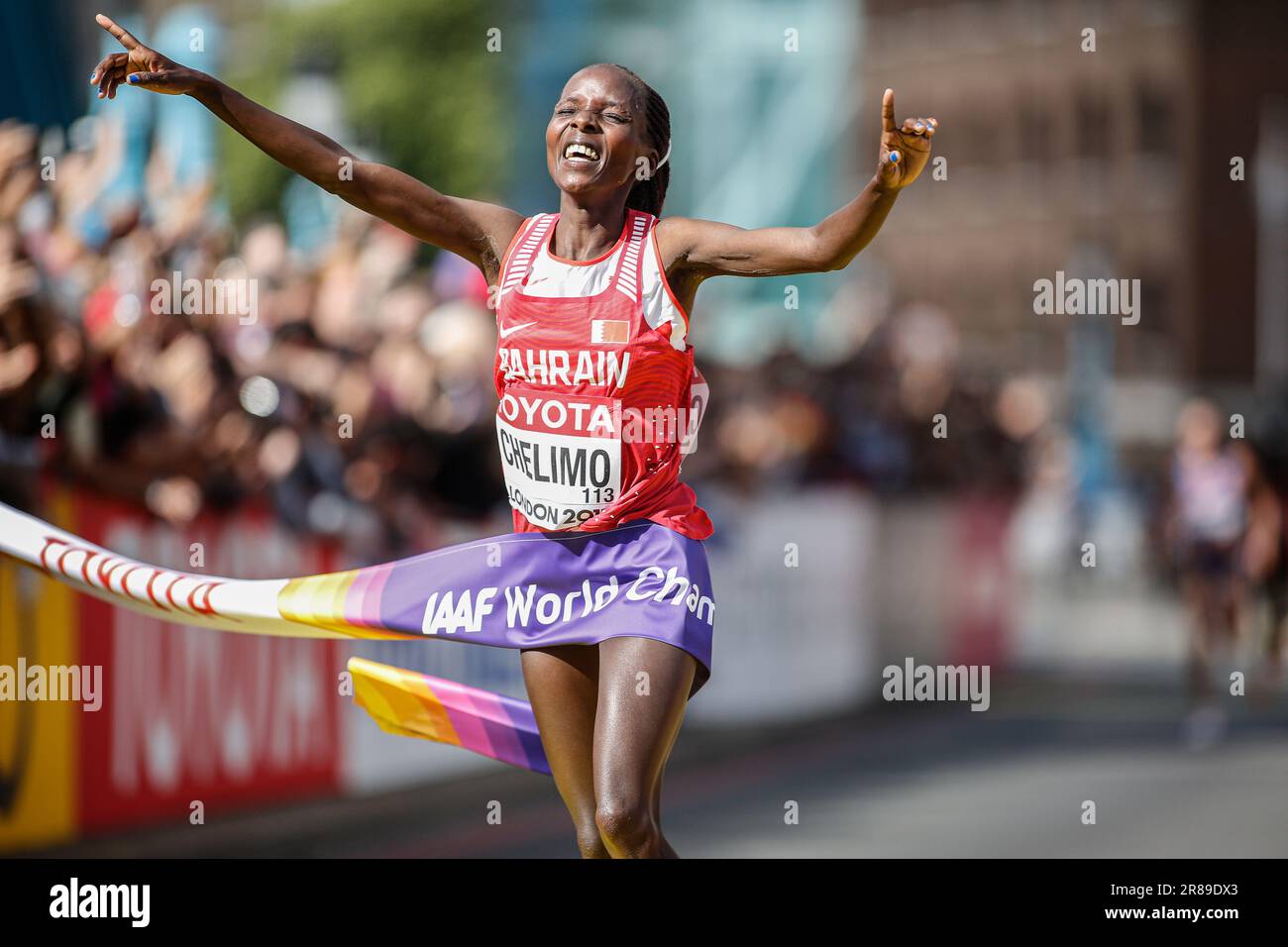 Rose Chelimo winning in the marathon at the World Athletics ...