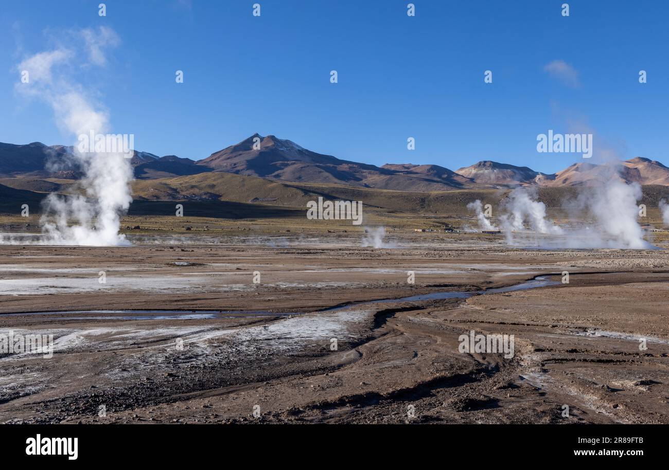 Exploring the fascinating geothermic fields of El Tatio with its ...