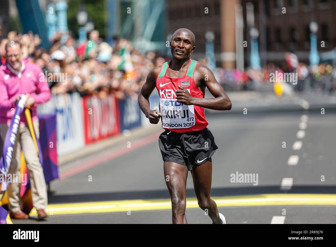 Geoffrey Kirui winning in the marathon at the World Athletics Championships London 2017 Stock ...