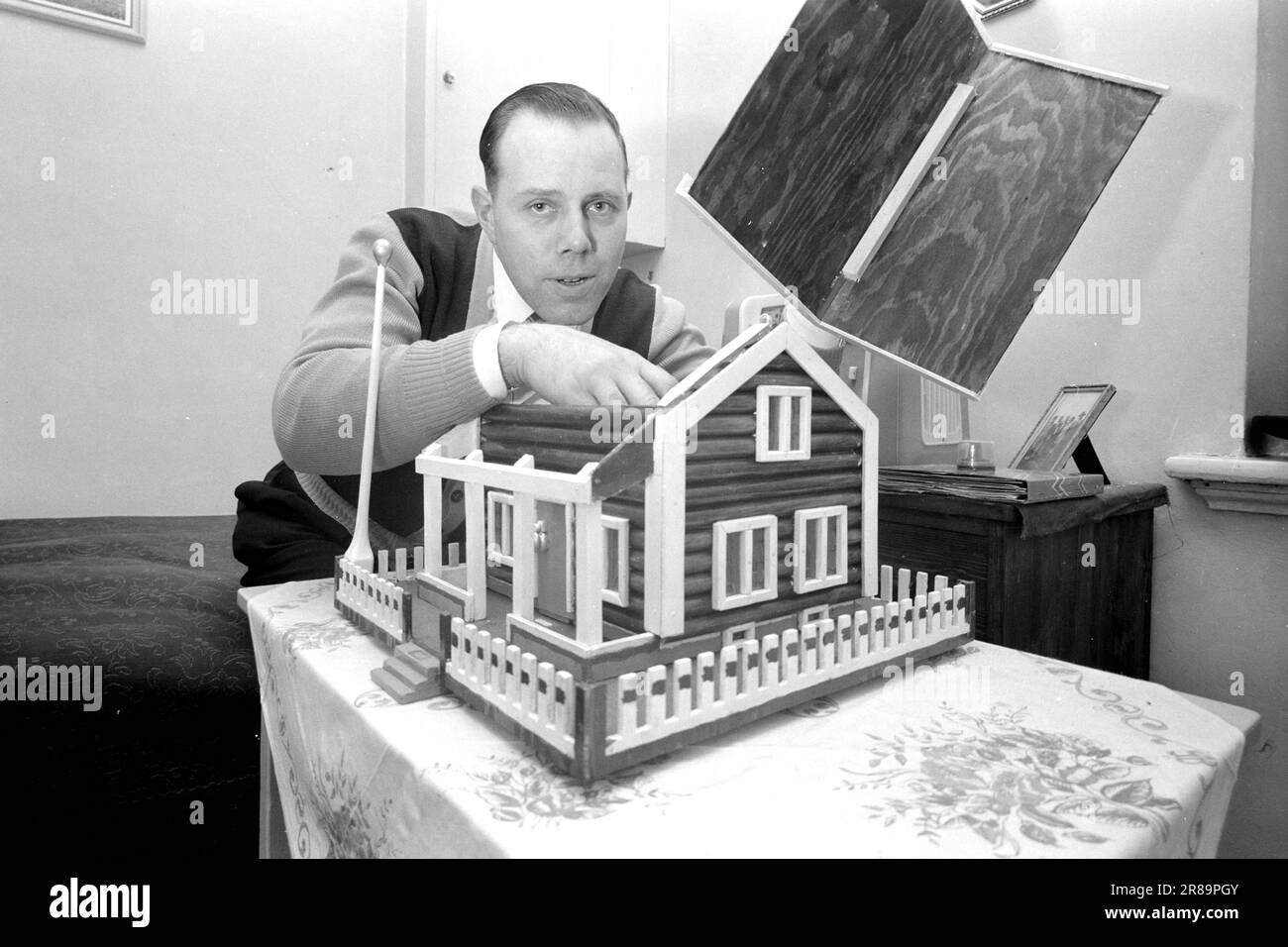 Actual 55-1-1960: Never like the others The village branded Johan ...