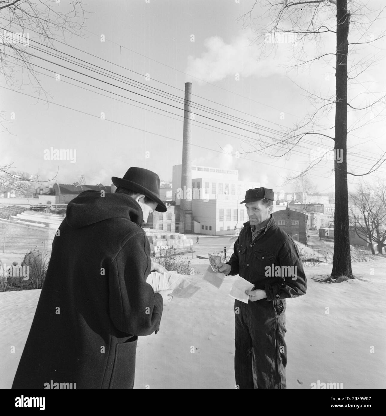 250 10 Black and White Stock Photos & Images - Alamy